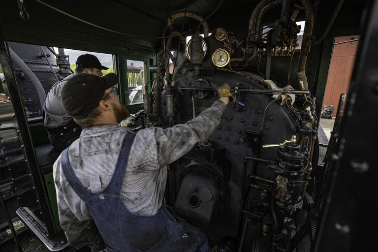 Steam cab ride on the Mt. Rainier Scenic