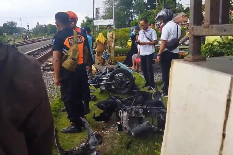 Kesaksian Warga Saat Kecelakaan KA Malioboro Ekspres di Magetan: Palang Pintu Terbuka