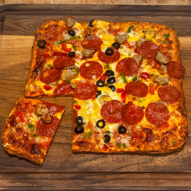 Cheez-It Lovers—I Tried The Brand's New Pizzas To See If They're Worth ...