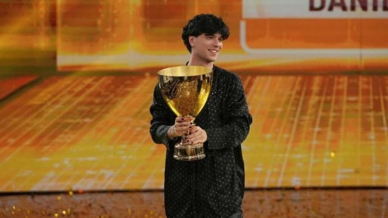 Amici 24, TrigNO vince la categoria canto: il regalo speciale di Anna ...