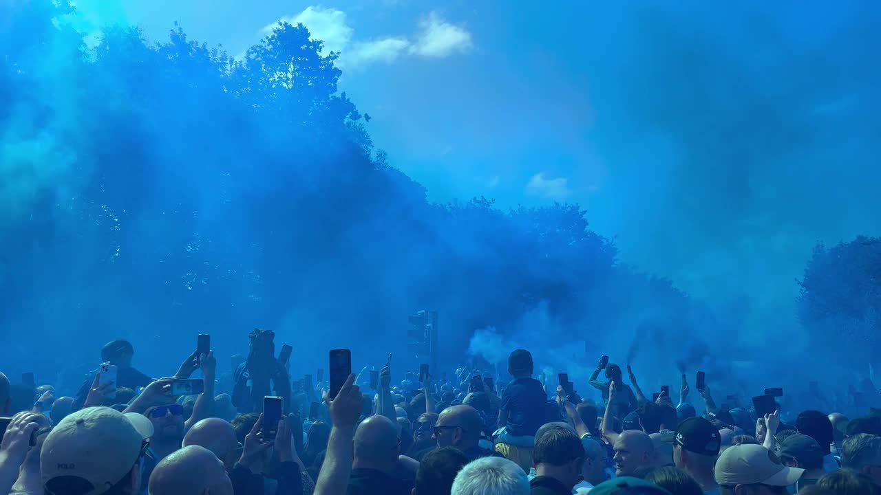 Everton supporters welcome team coach ahead of final men's game at ...