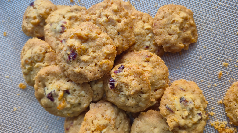 The Scottish Origins Of The Oatmeal Raisin Cookie