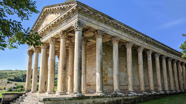 Ethan Moore becomes MLB draft prospect while leading OPRF baseball