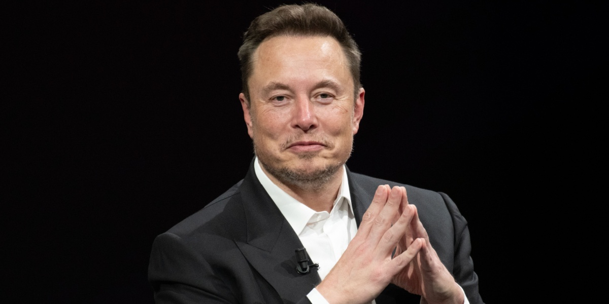 Musk Explains His Black Eye, Says He Told Son X to Punch Him