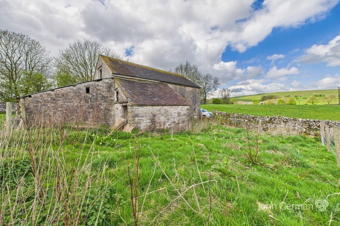 White Peak barn with approved residential plans up for auction