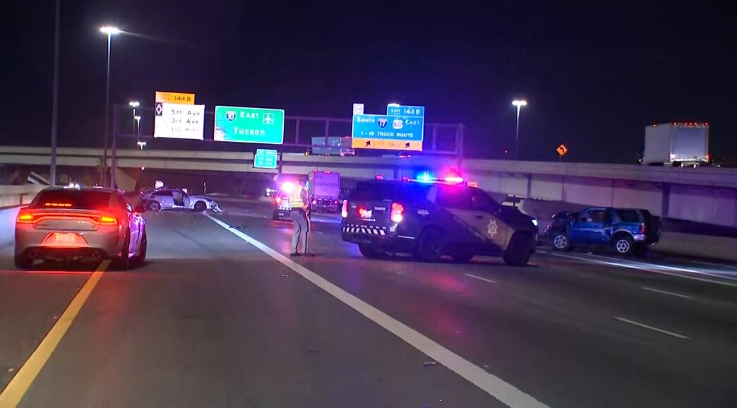 Authorities ID driver killed in crash on I-10 in Phoenix