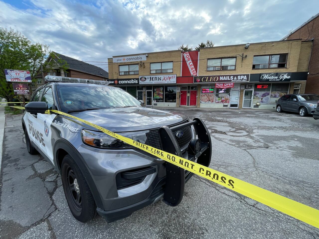 Man in his 40s dead after shooting in North York, police say