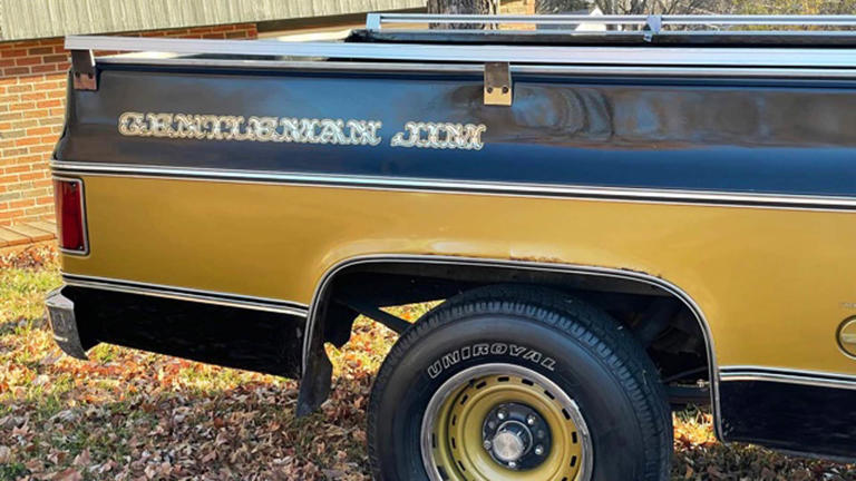 New rooftop dining experience in Milwaukee’s Third Ward