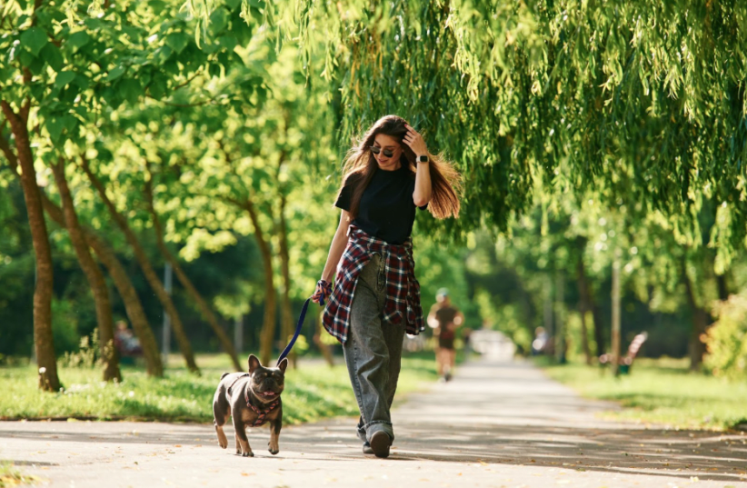 Oxford study finds 9,000 daily steps cut cancer risk by 16%