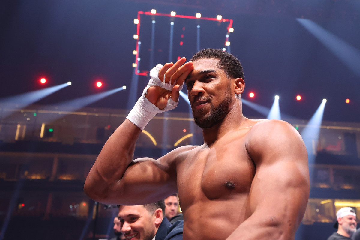Anthony Joshua breaks silence after tragic Nigeria crash