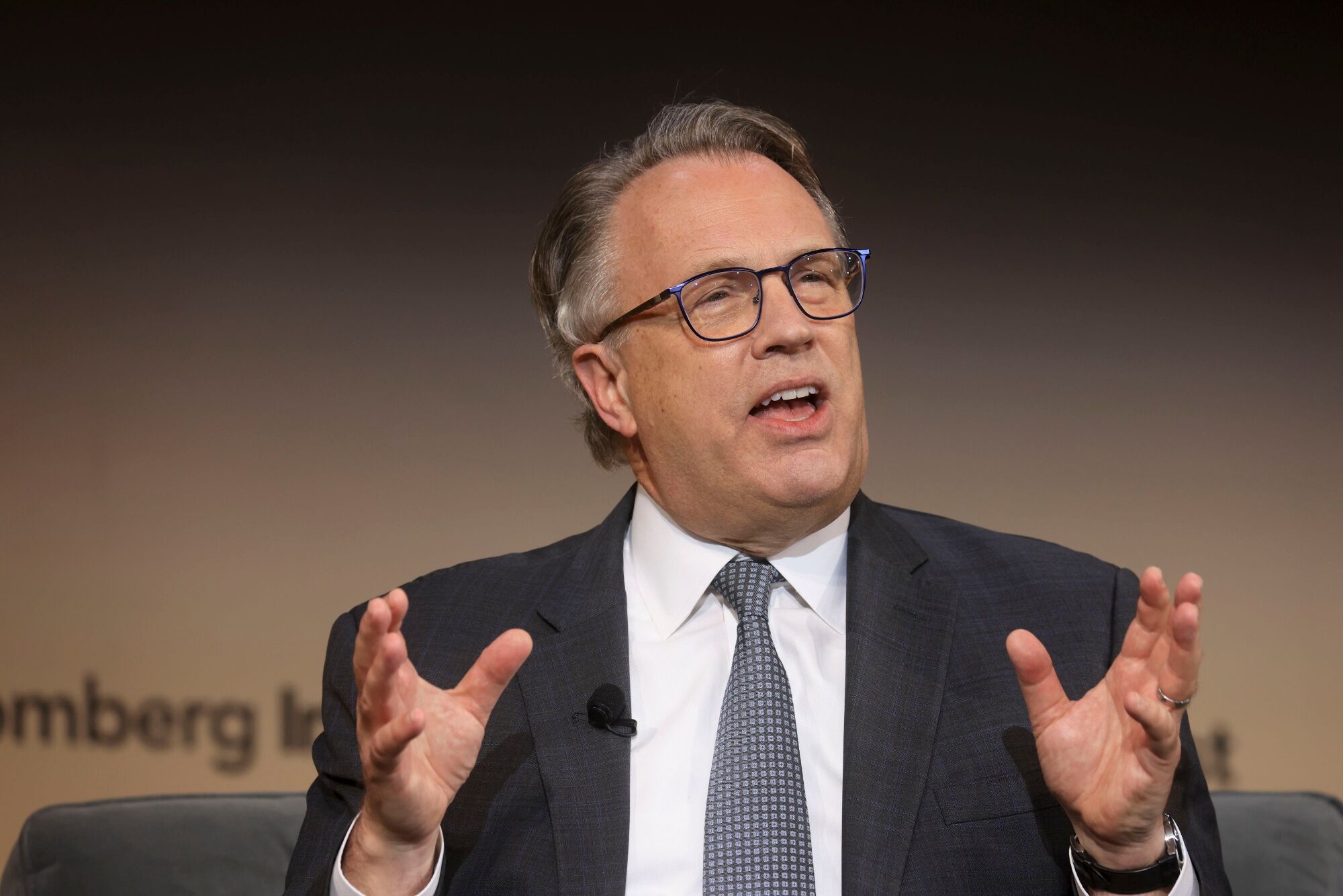 Fed Officials Signal Rates Likely to Stay on Hold Until at Least September