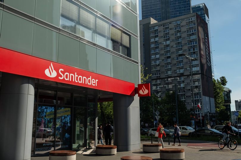 Santander issues update to 14 million 'active' customers after major ...