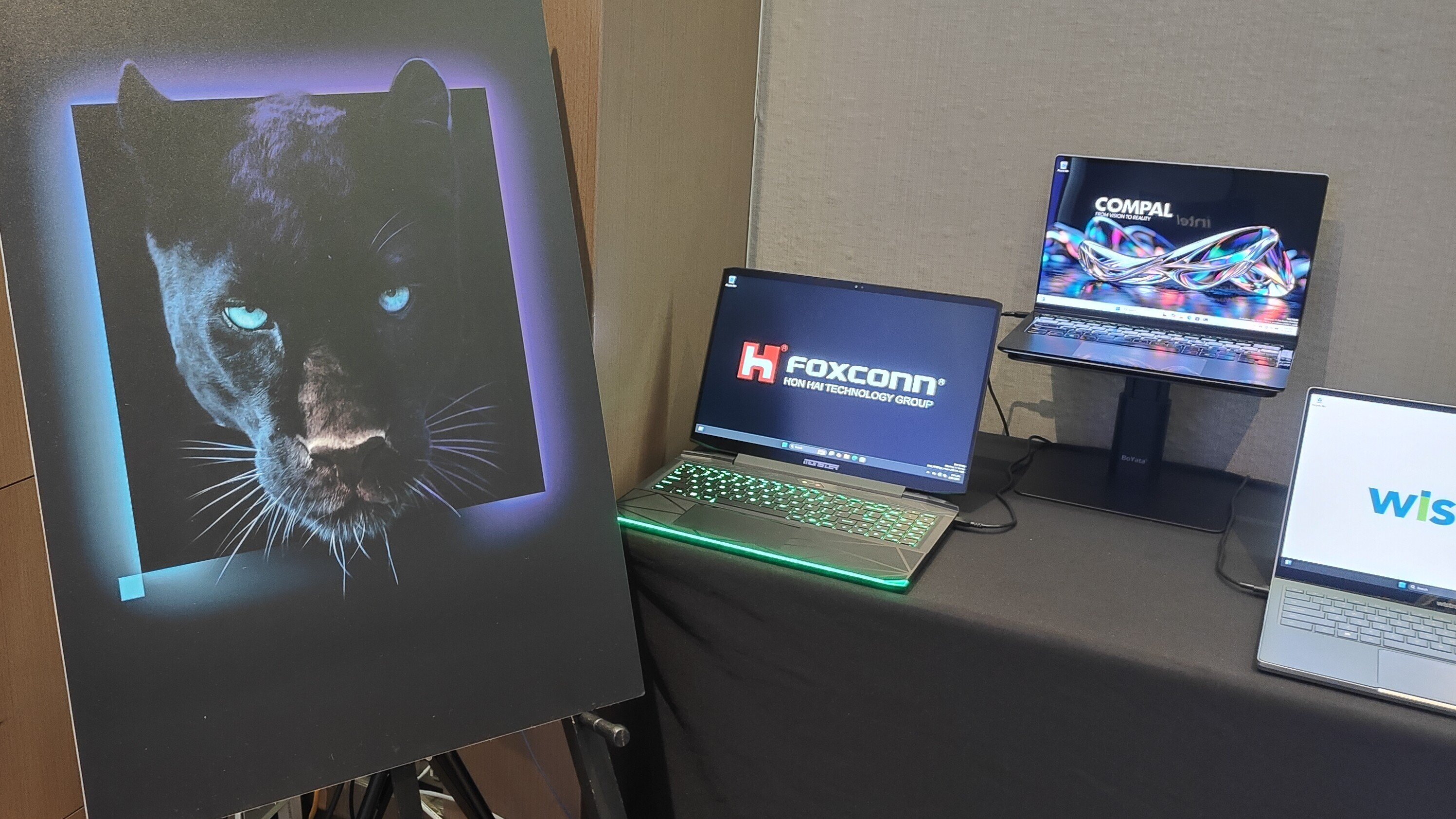 It’s Alive: Intel's Next-Gen ‘Panther Lake’ Silicon Shows a Second ...