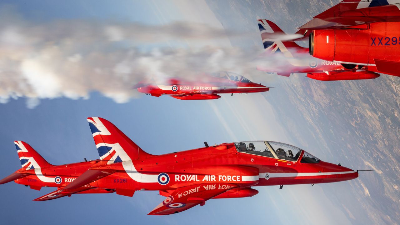 Up close and personal: Red Arrows sneak peek of new display