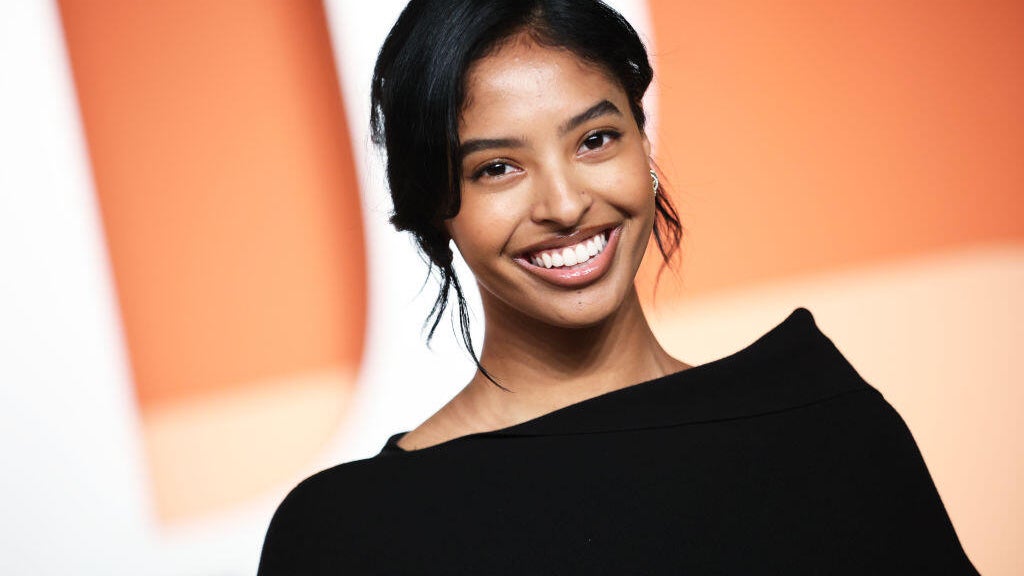 Natalia Bryant honors father Kobe with emblem on USC graduation sash