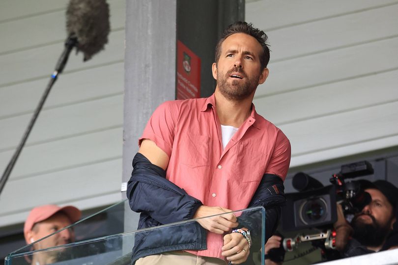 Ryan Reynolds responds to Wrexham player who is forced to leave against ...