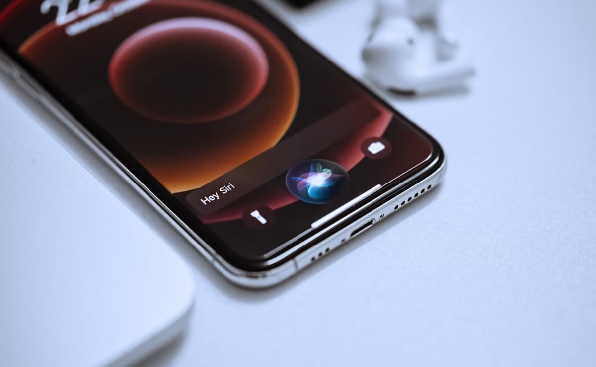 Apple trabaja en el modelo "LLM Siri" para mejorar su asistente