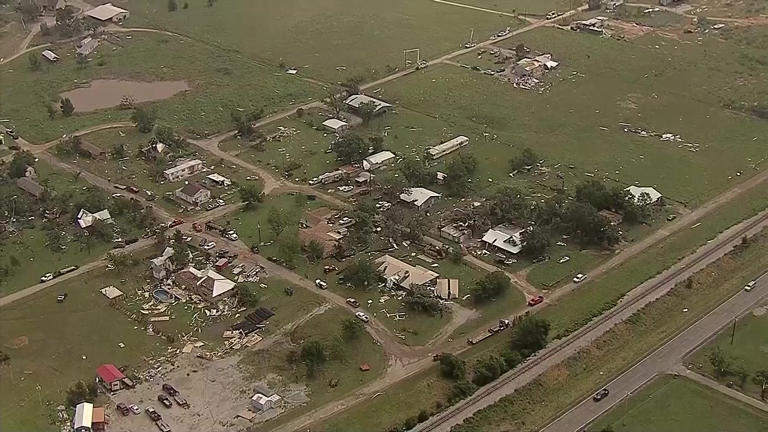 At least one EF-1 tornado confirmed in Gordon Sunday