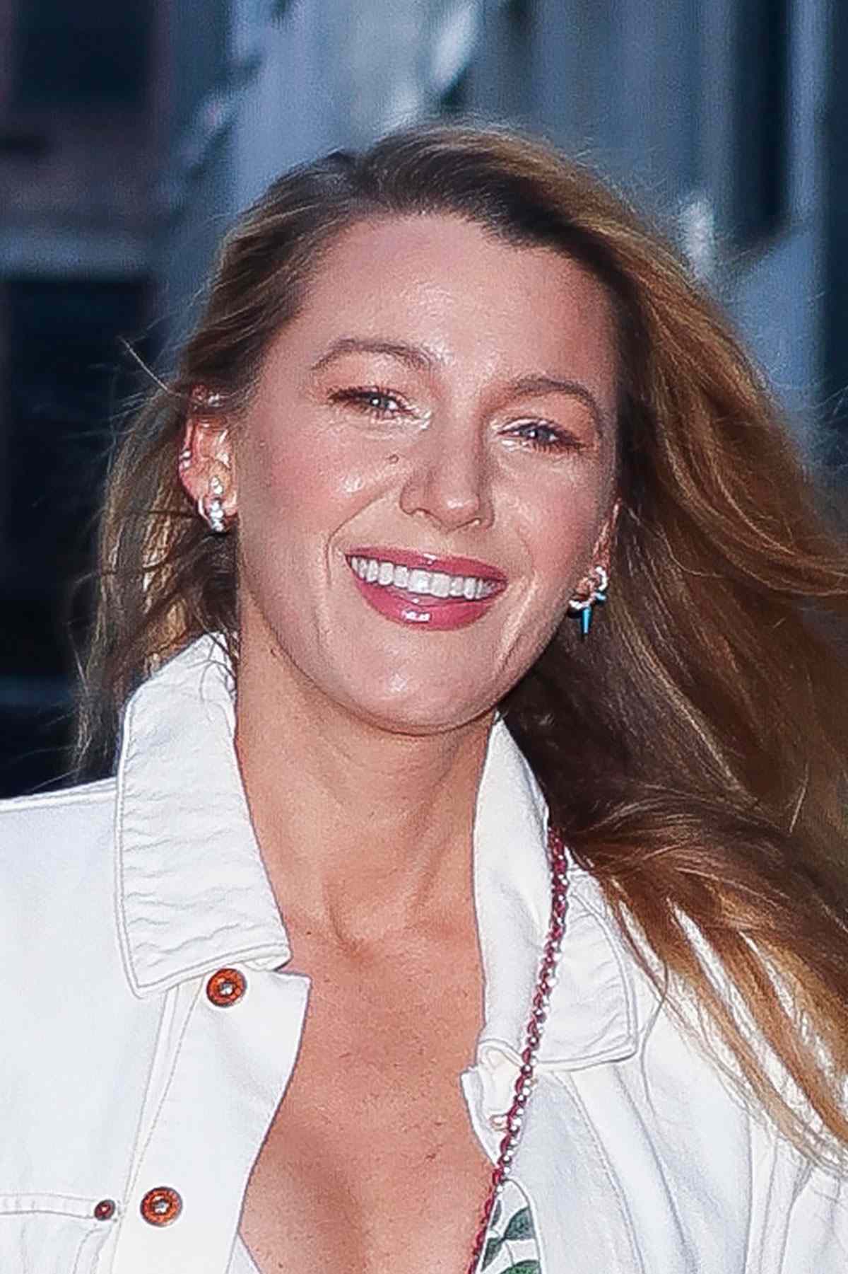 Blake Lively Channeled Her Inner Carrie Bradshaw By Power Clashing Prints