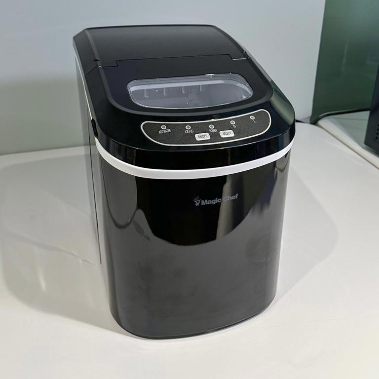 Ranked: The best countertop ice makers, tested by an editor