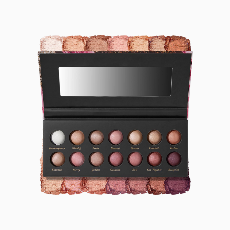 Get Yourself a New Makeup Palette With These Trending Beauty Finds
