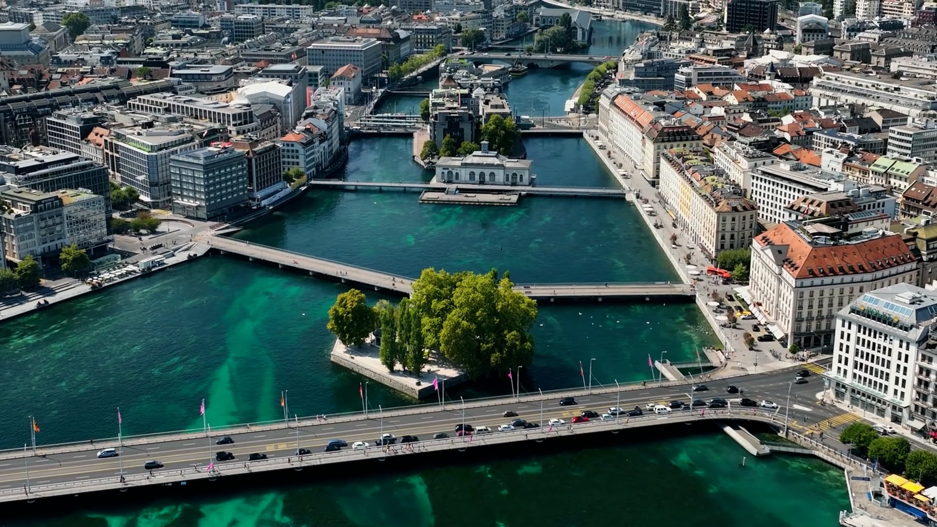 Flight Over Geneva: Witnessing the Grandeur of Swiss Scenery