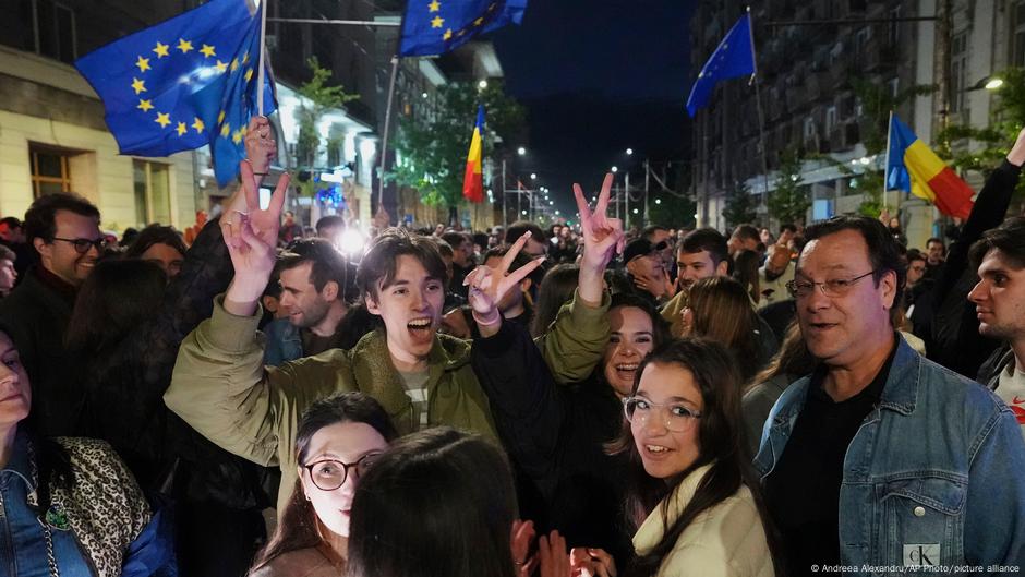 Ethnic Hungarian, Moldovan voters saved Romania's democracy