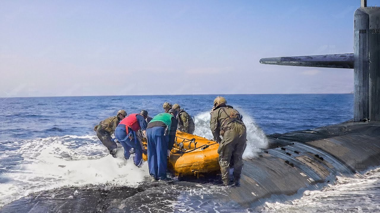 Innovative US method for launching small boats from submarines at sea