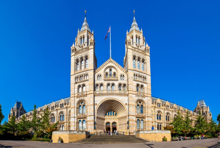 25 Stunning Museums In Europe That Deserve A Visit