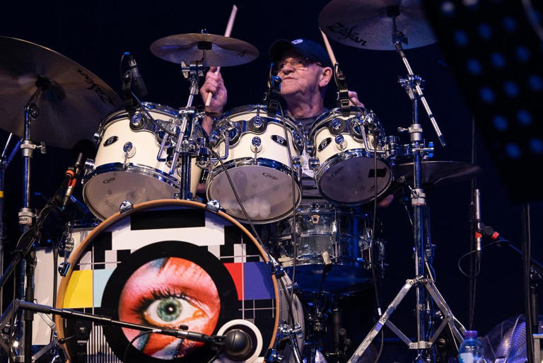 Gig review: Tony Visconti and Woody Woodmansey's Holy Holy at O2 ...