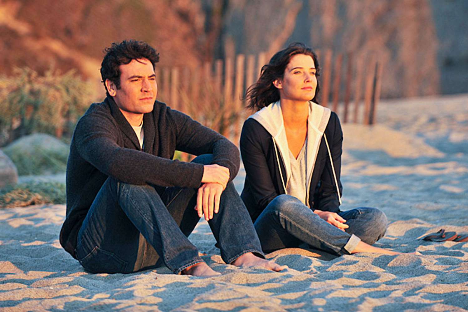 Cobie Smulders Would Whisper 'Extremely Inappropriate' Things to Josh ...