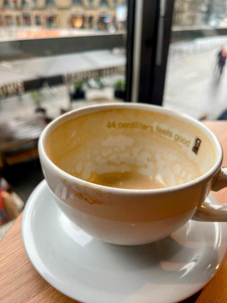 7 Tips I Swear by for How to Make Friends While Traveling Solo