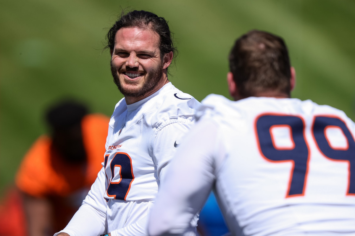 Broncos' Alex Singleton Expected to Return For OTAs and Training Camp
