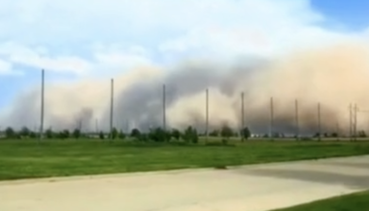 Illinois Struck by Rare Dust Storm
