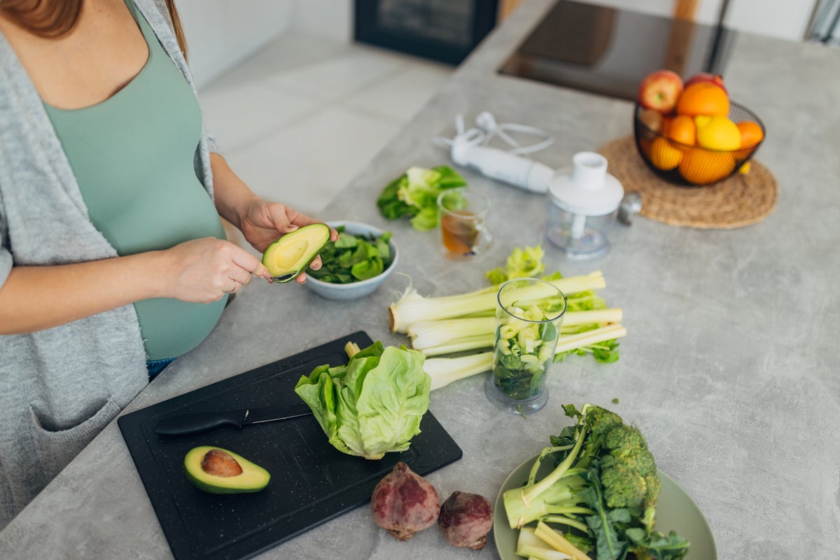 Eating this fruit while pregnant lowers your baby’s chance of ...