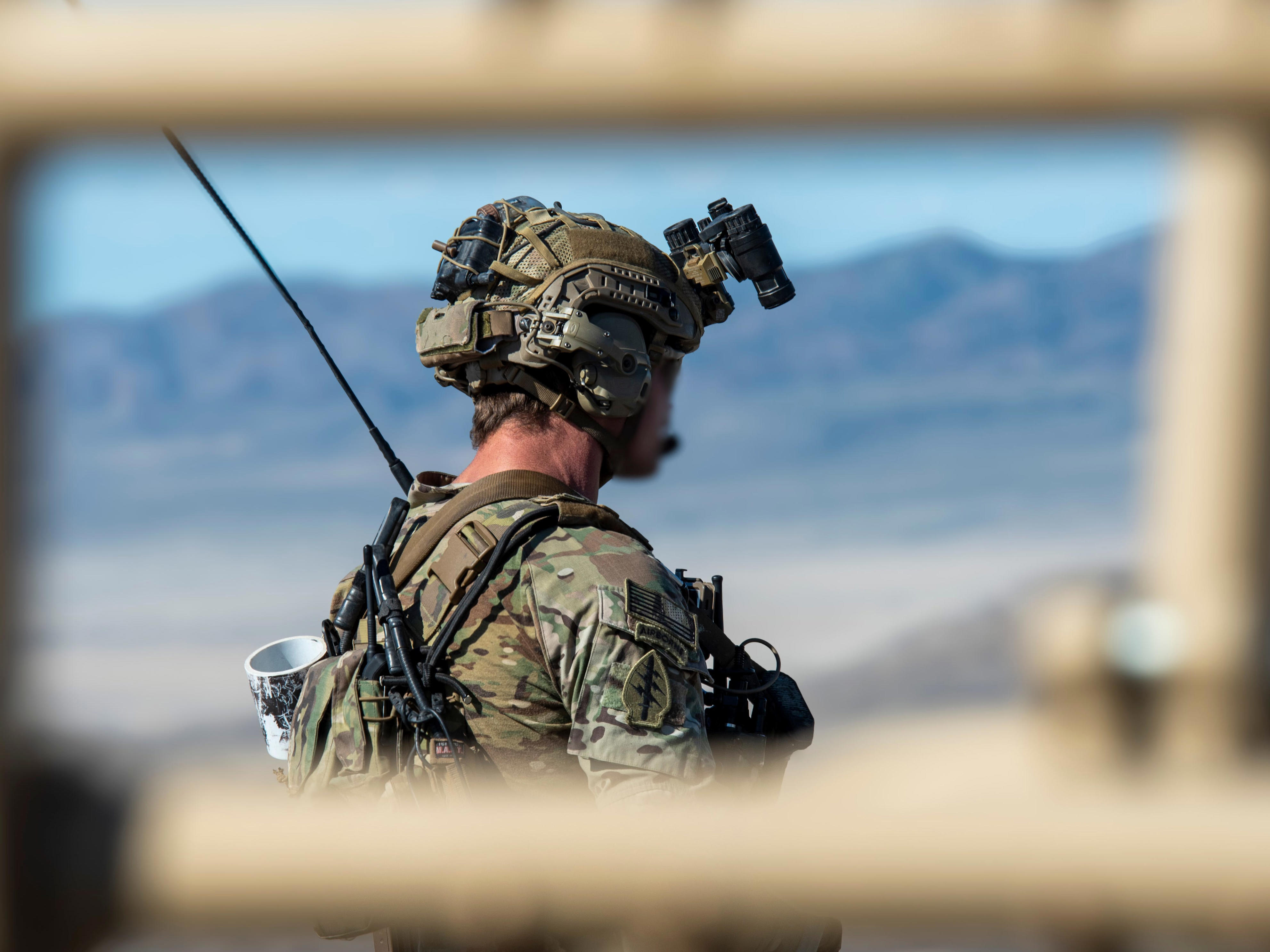 US special ops forces want in on AI to lighten the operator's ...