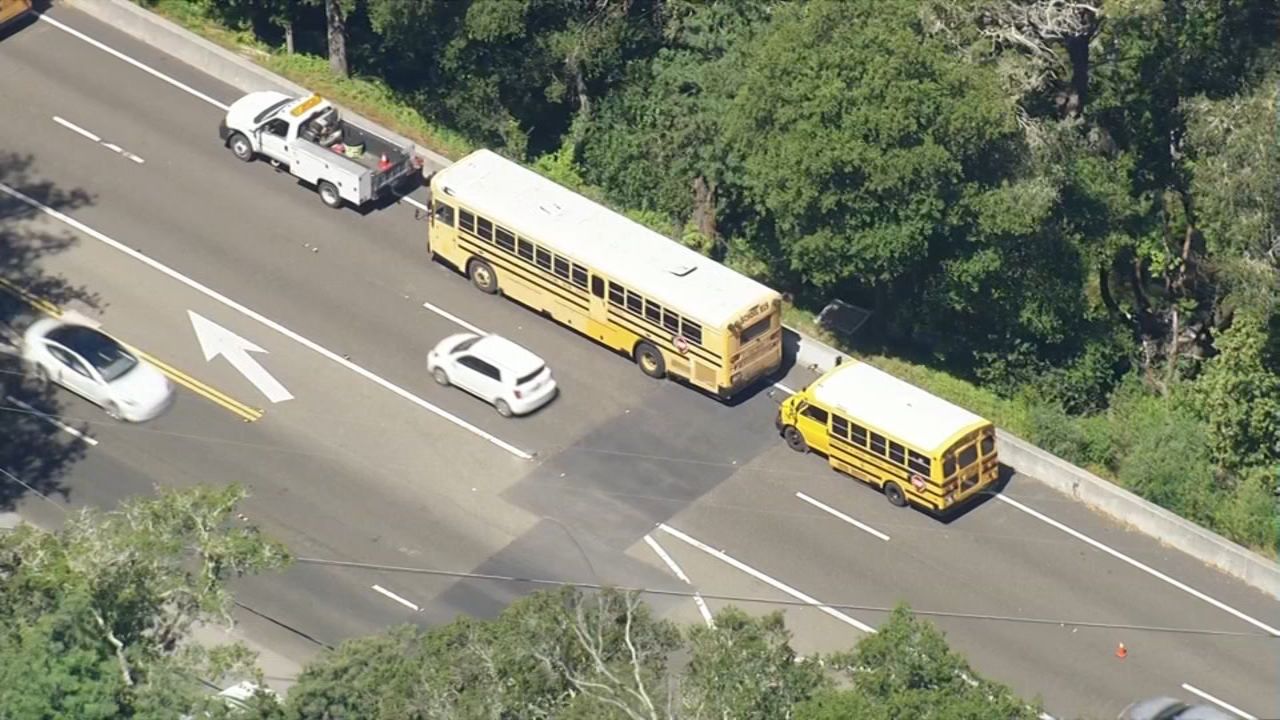 24 Cupertino students, 1 teacher on board school bus involved in crash ...