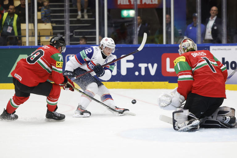 Norge undgår nedrykning med kneben sejr ved ishockey-VM