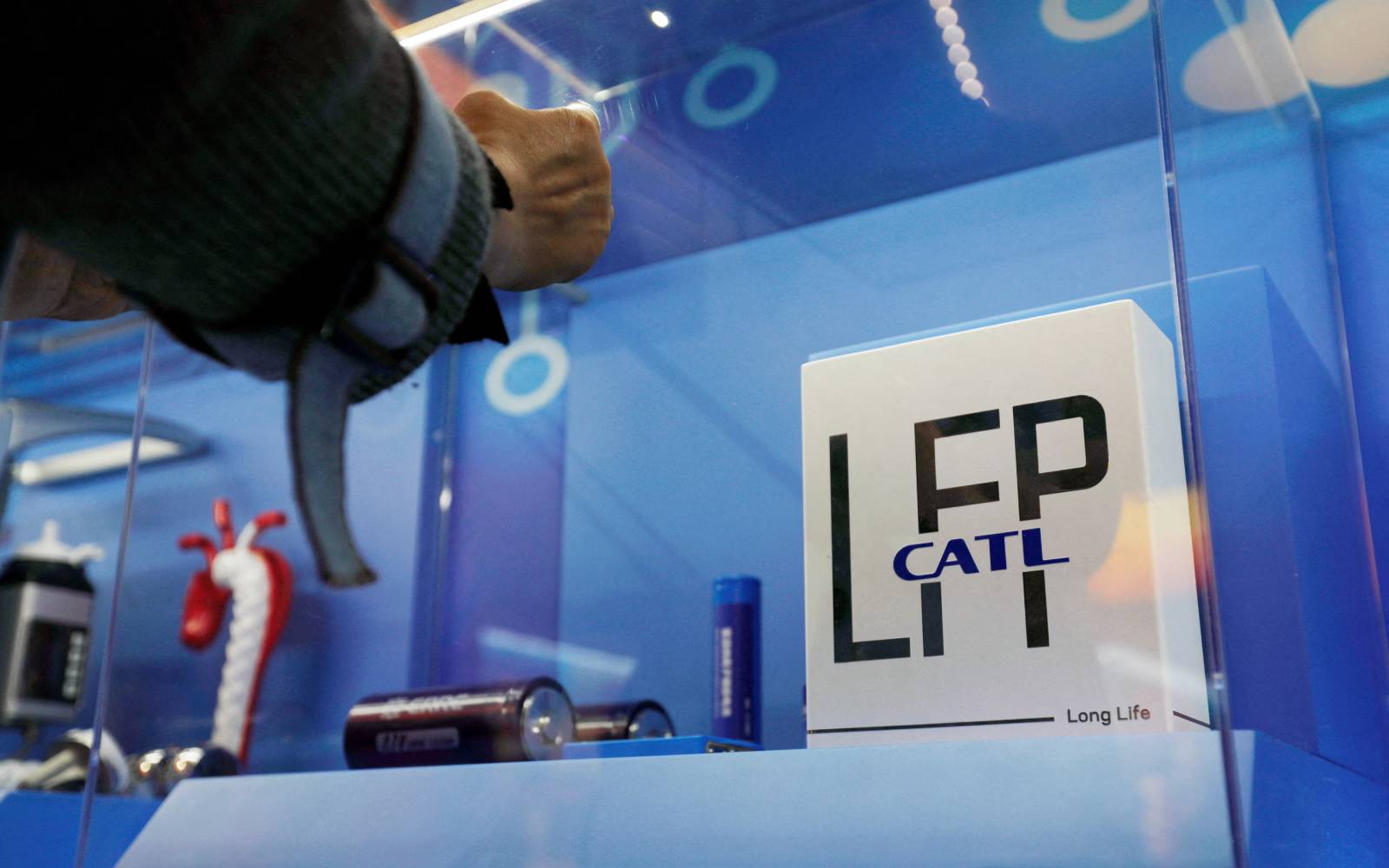 Chinese battery giant CATL seeks US$4bil in Hong Kong IPO