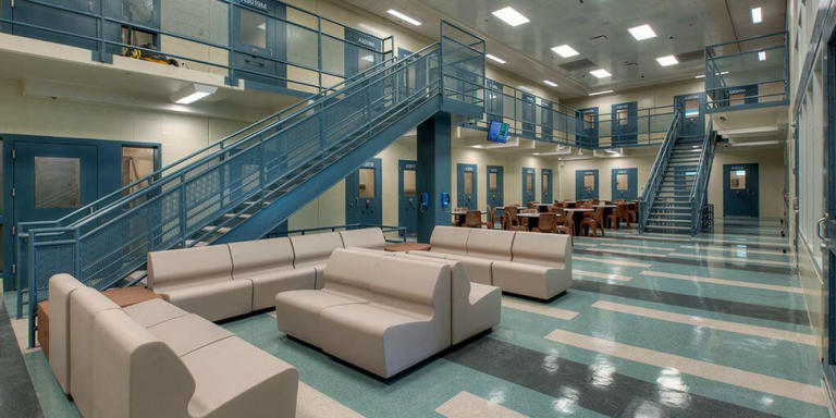 Federal monitors repeatedly warned Sheriff Hutson about inadequate ...