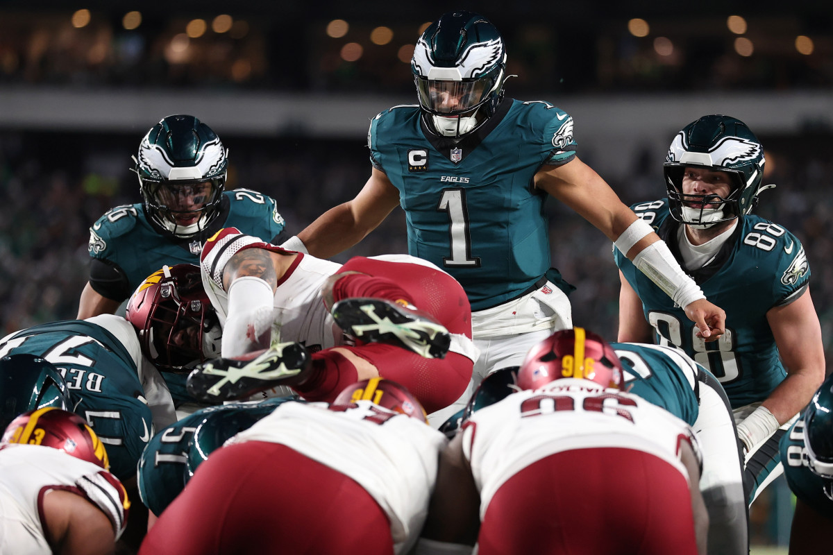 Commanders LB who was called offsides three times vs Eagles' Tush Push ...