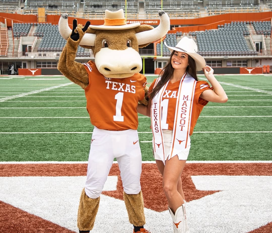 Hook 'Em's 4-year secret life unveiled as the Texas Longhorns' viral mascot