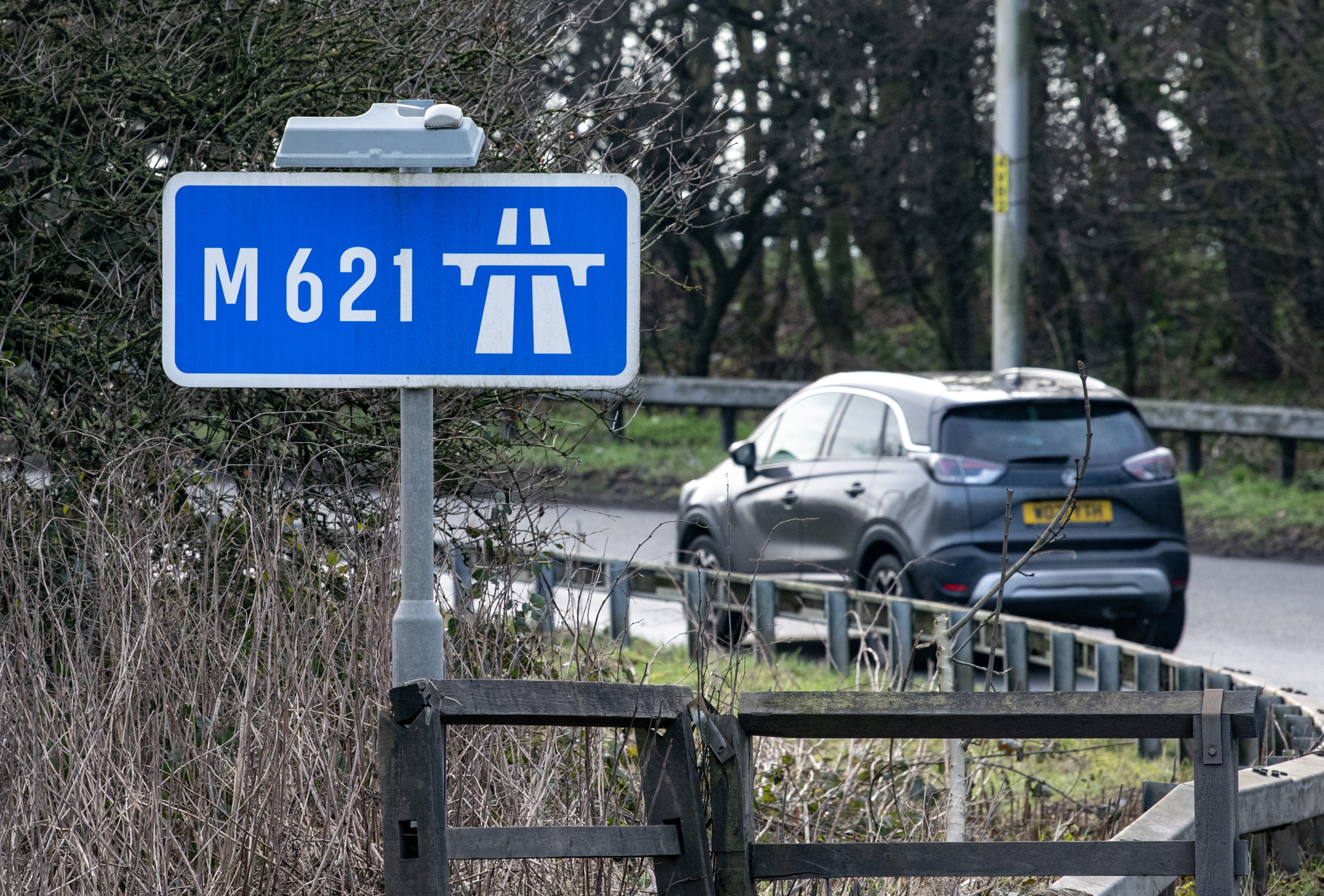 M621 Leeds: Full diversions as Stourton Interchange slip road onto M1 ...