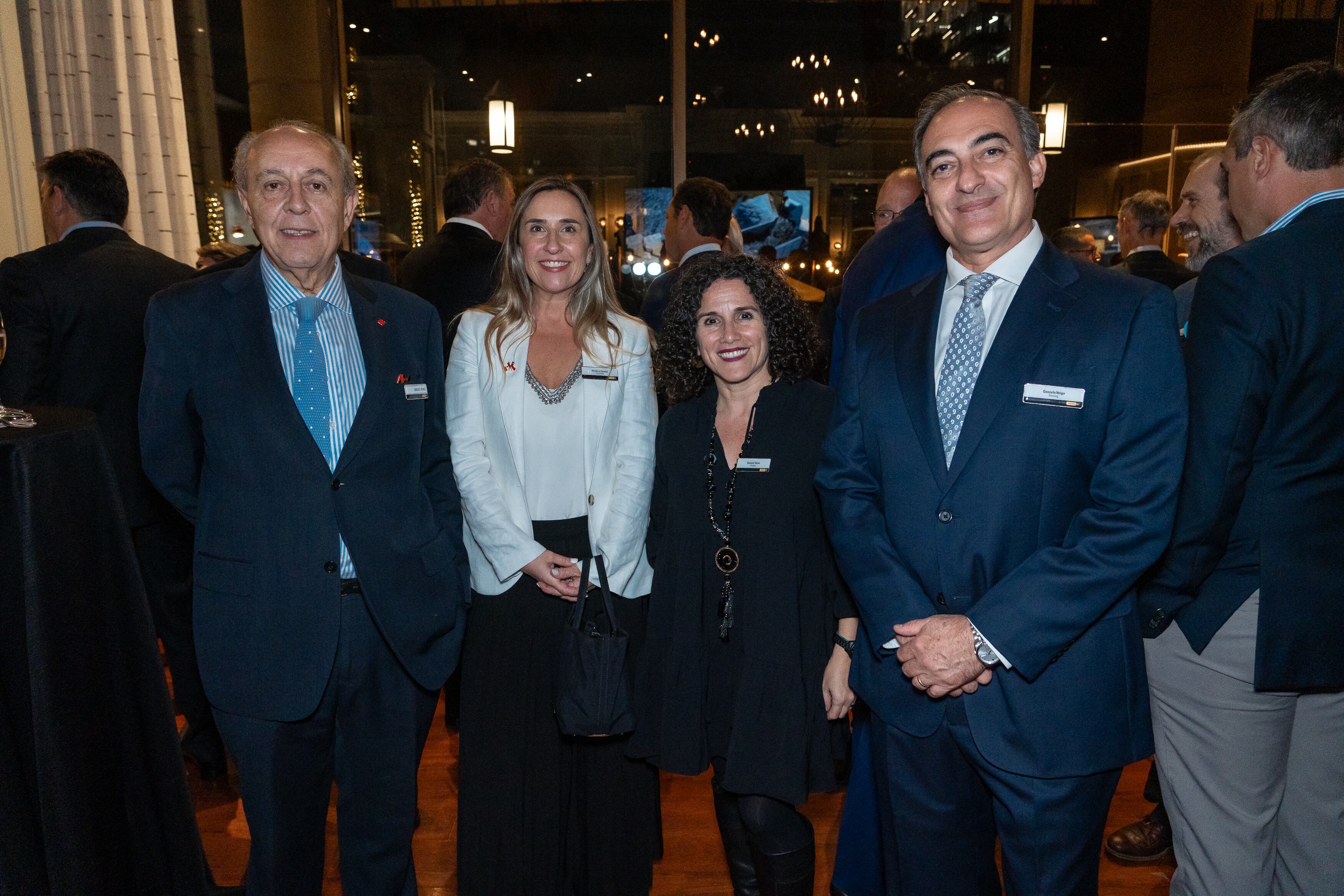 Clientes de Finning se reúnen en evento exclusivo durante Electric Mine