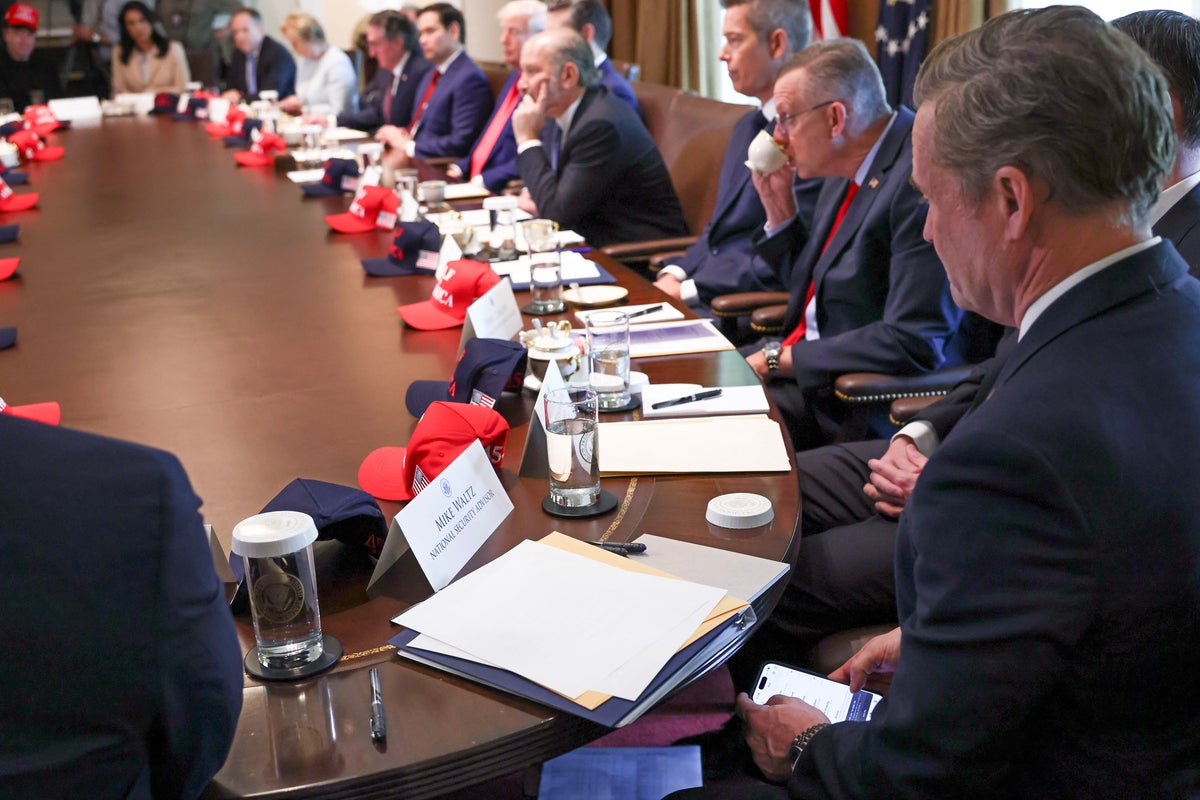 More than 60 government officials used ‘knock-off’ Signal app – and a ...