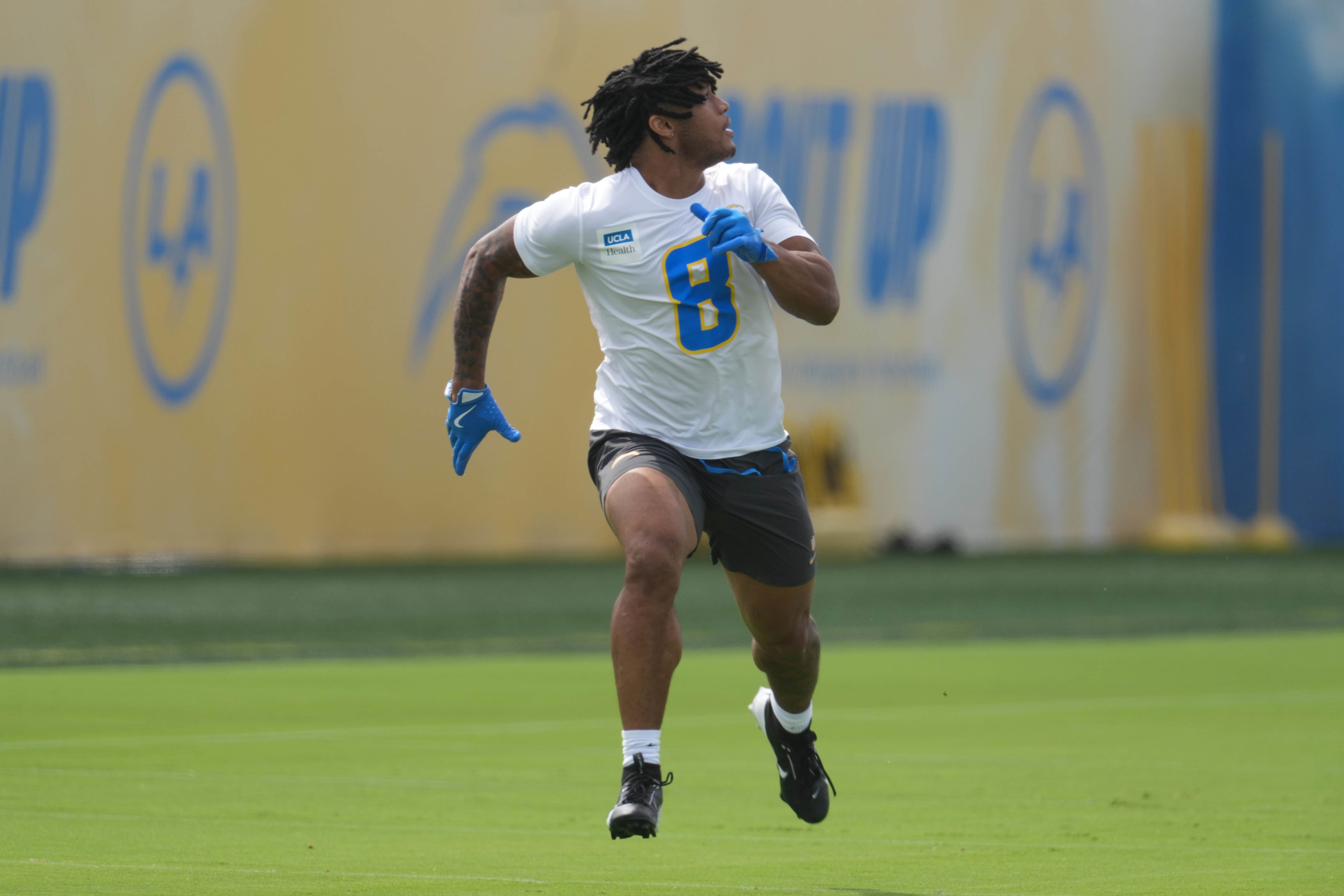 20 Most Important Chargers of 2025: No. 10 RB Omarion Hampton