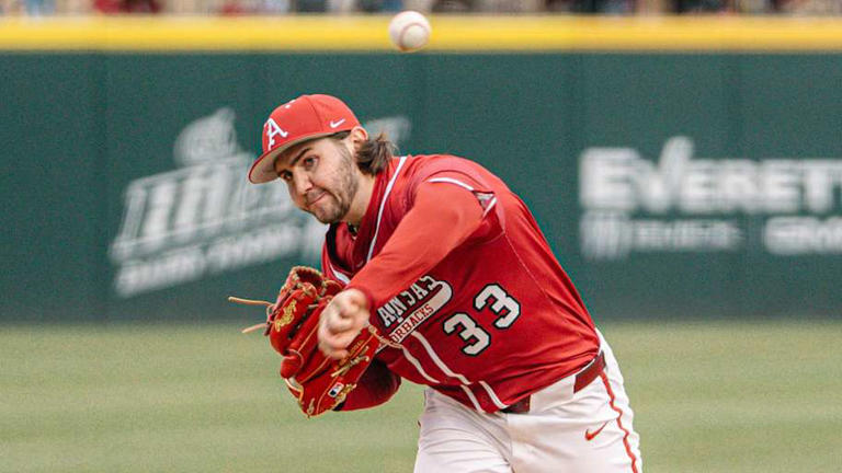 Razorback wins SEC Player of the Year; lead way with four Hogs first ...
