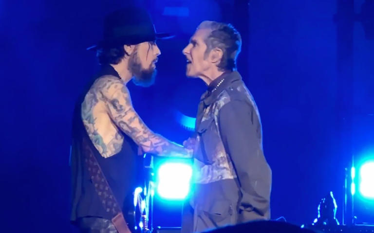 Dave Navarro reveals odds of a Jane’s Addiction reunion after Perry ...