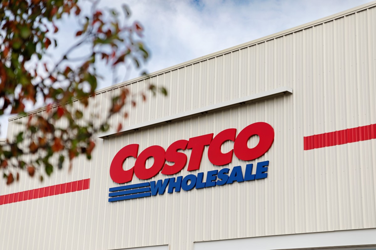 The $30 Retro Tupperware Set Costco Fans are Completely Obsessed With