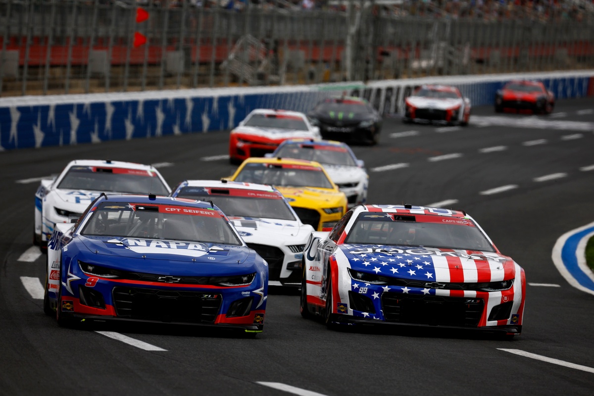 NASCAR's longest race to feature full field of 40 cars for the Coke 600